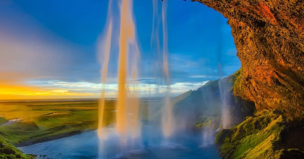 🌊 Le Modèle Cascade : Décryptage du Projet Waterfall 🔍